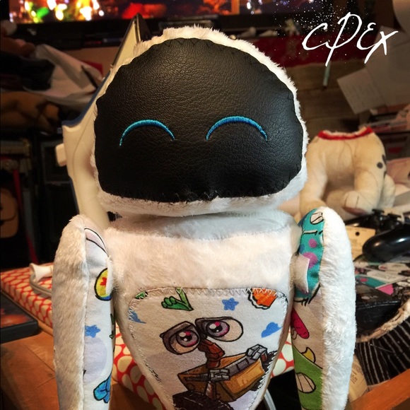 wall e eve plush